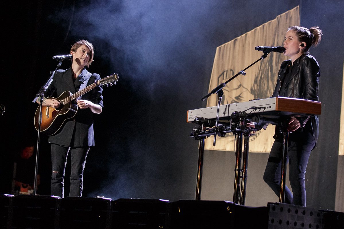 Tegan and Sara: The Canadian Indie-Pop Duo from Calgary - calgary-trend.com